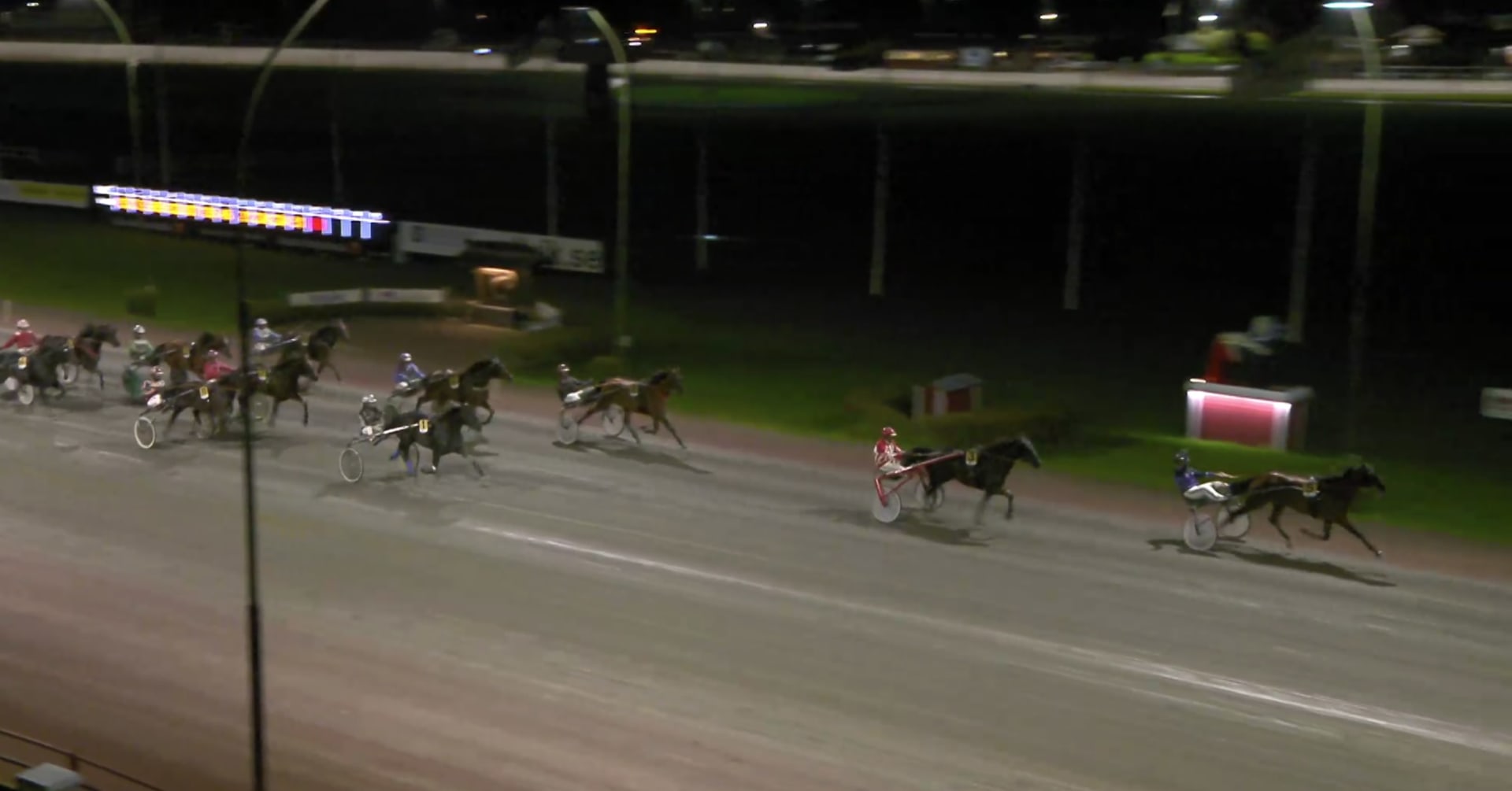 Katrin K Frick bröt sviten med Juvel Ribb · Senaste nyheterna om trav ...