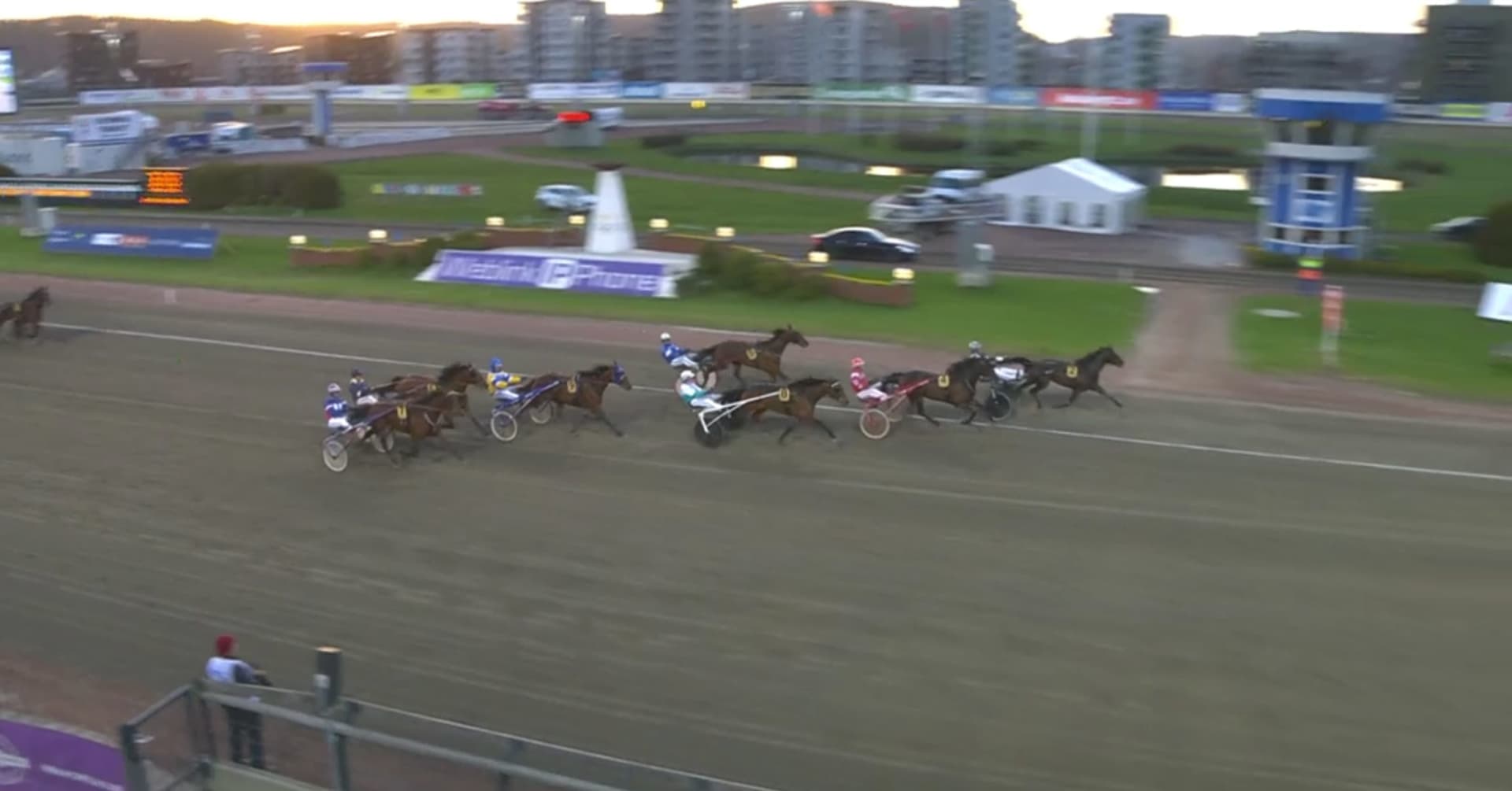 Storfavoriter galopperade bort sig i försöken · Senaste nyheterna om trav · Travronden