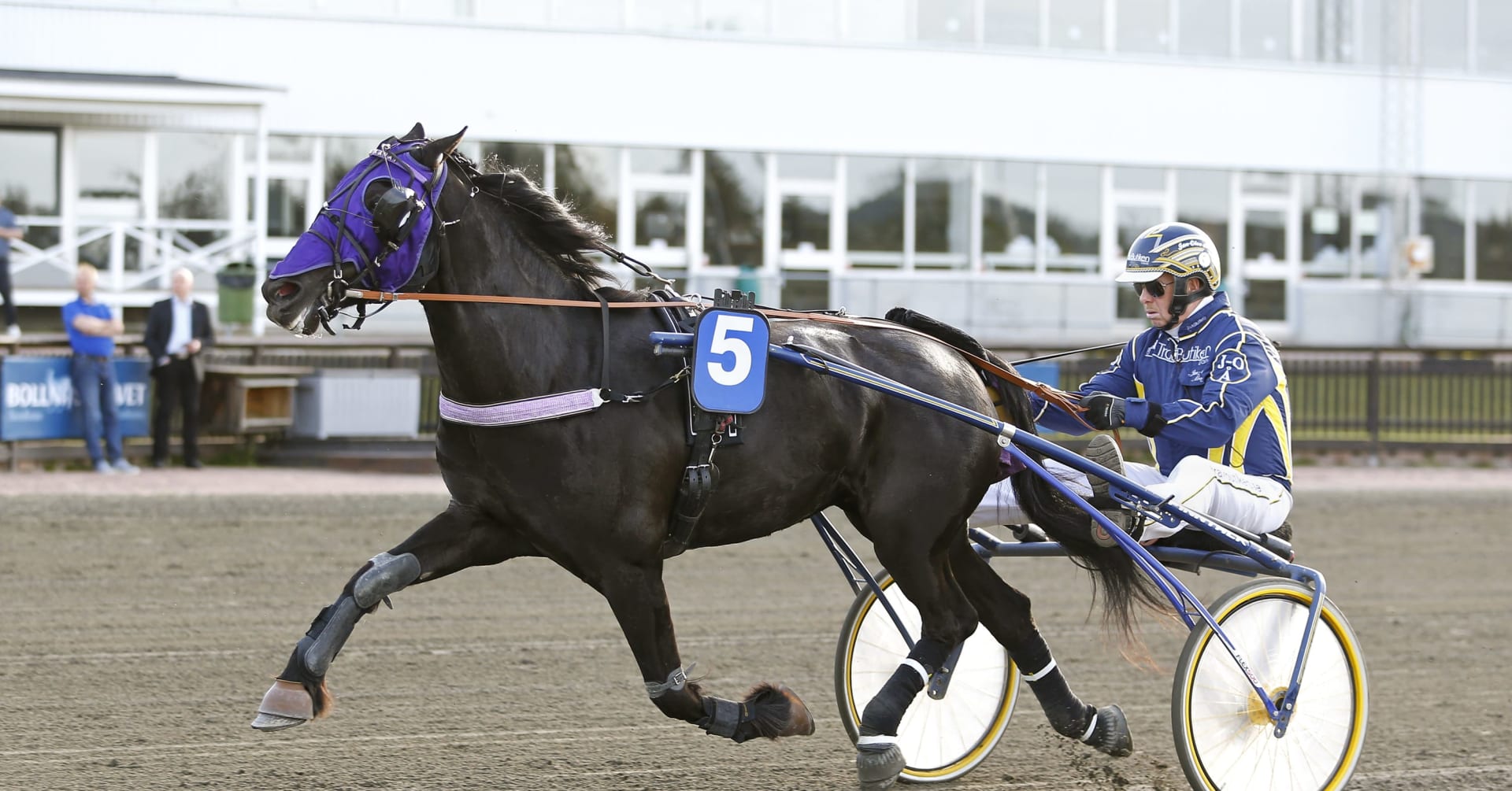 Jan-Olov Åberg het på hemmaplan? · Senaste nyheterna om trav · Travronden