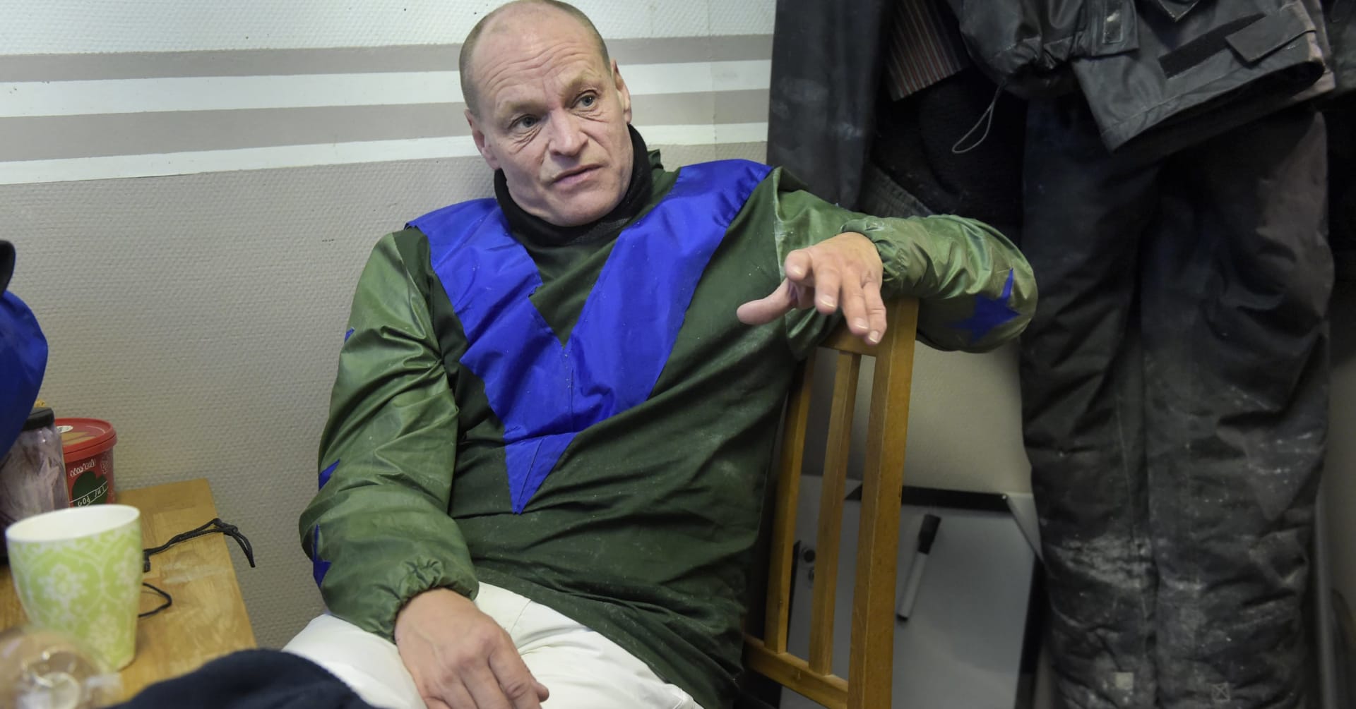 Jonas Gylling avstängd för enhandsdrivning · Senaste nyheterna om trav ...