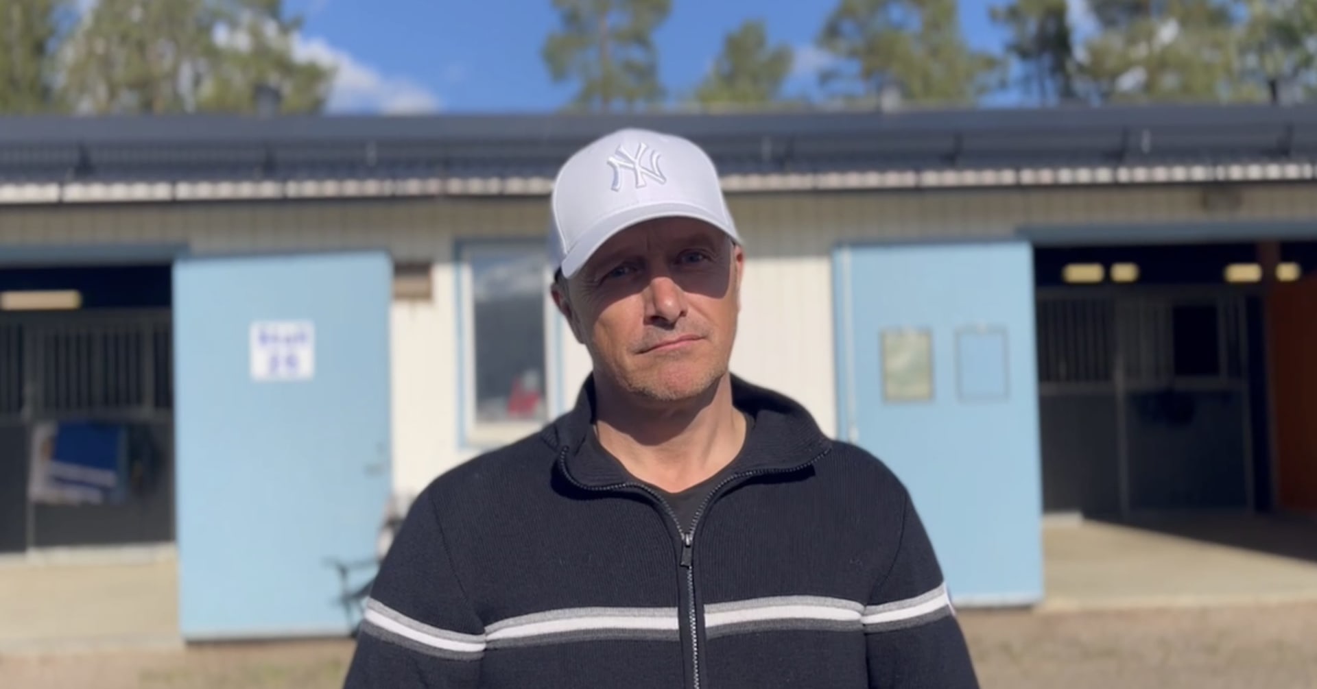 Robert Bergh inför V75 i Bollnäs · Senaste nyheterna om trav · Travronden