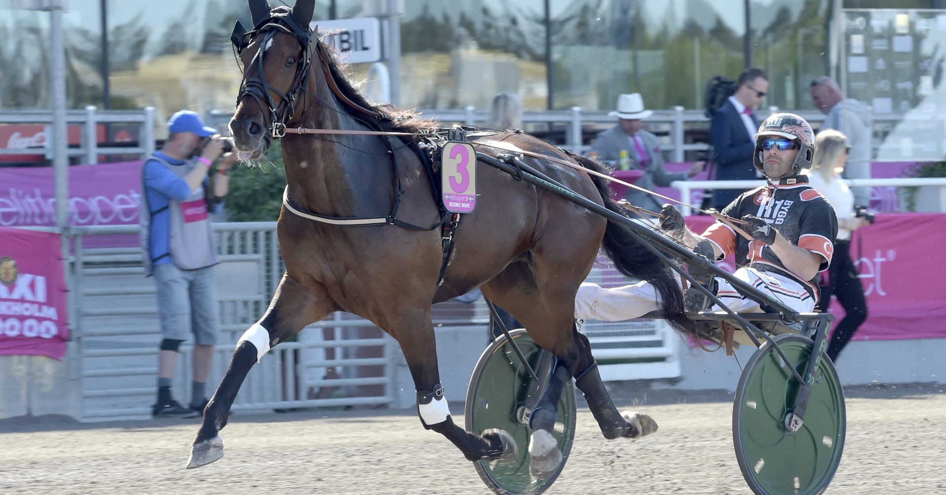 Seismic Wave från Nurmos till Oscar Berglund · Senaste nyheterna om trav · Travronden