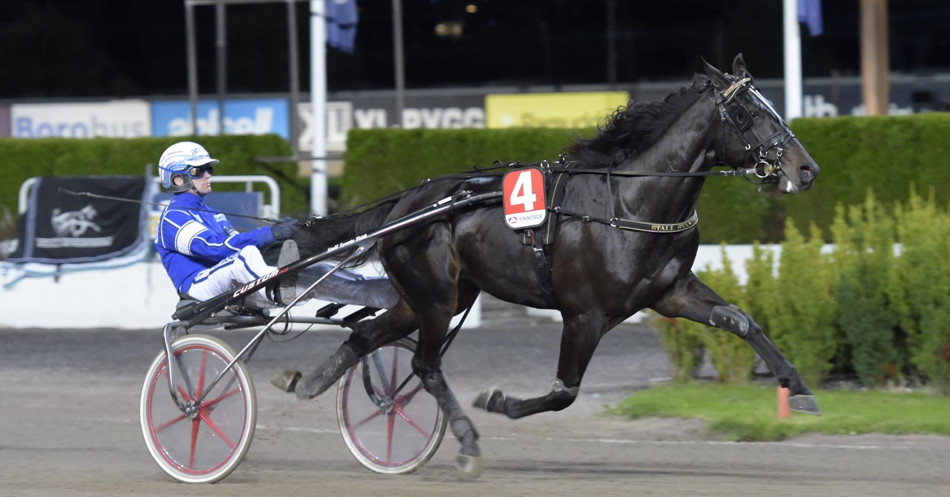 Duncan Cowan och Karma Mearas till Markus B Svedberg · Senaste ...
